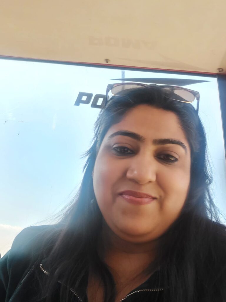 Dr. Gunjan Kapoor - Top Cardiologist in Noida | Delhi | Meerut